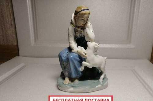 Статуэтка Аленушка с козленком лзфи СССР