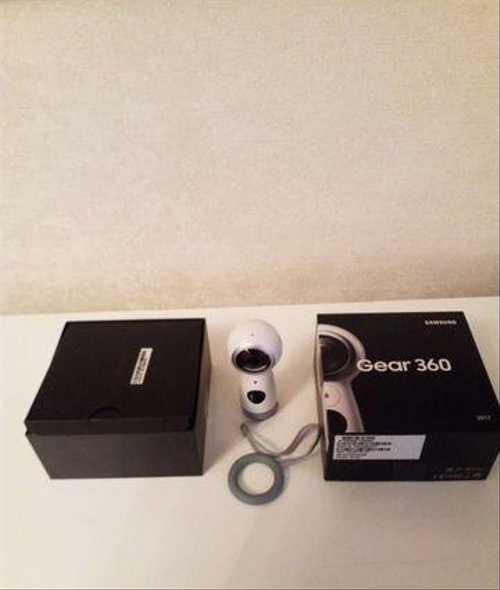 Экшн-камера Samsung Gear 360 2017 (белый)