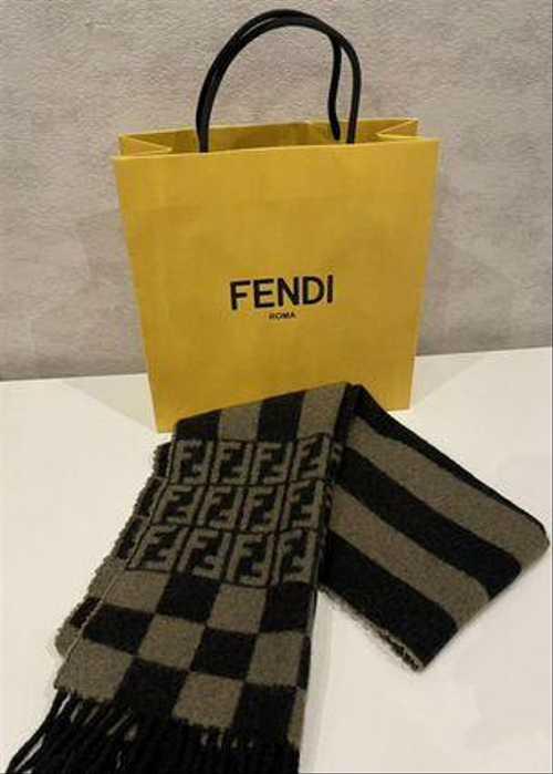 Шарф Fendi