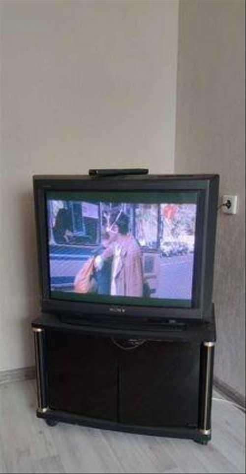Большой рабочий телевизор + тумба