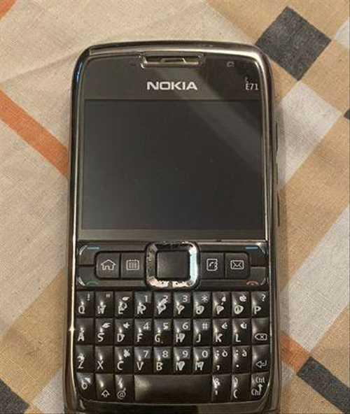 Телефон Nokia e71
