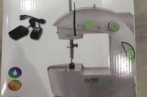 Швейная машинка First FA-5700 Green
