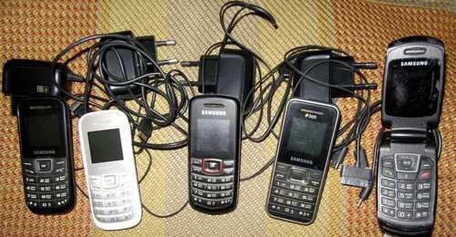 Телефон Samsung рабочий с зарядкой