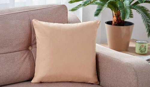 Декоративная интерьерная подушка для дивана