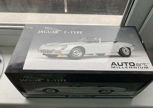 1/18 Autoart Jaguar E-Type Roadster Series III V12