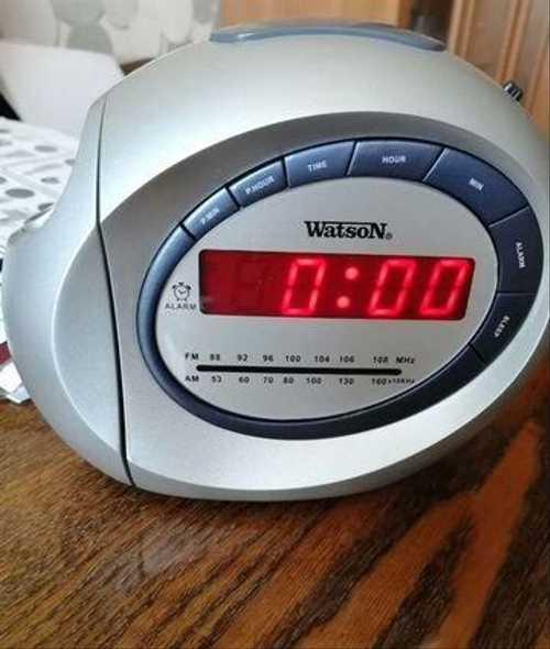 Часы радио будильник с проекцией времени