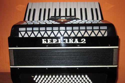 Продам аккордеон "Берёзка-2"