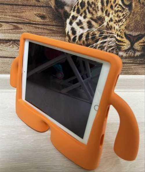 Чехол на iPad air 2