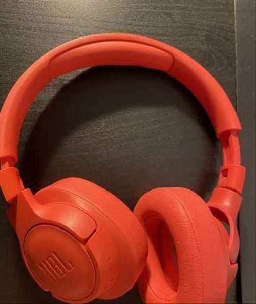 Беспроводные наушники JBL Tune 750btnc