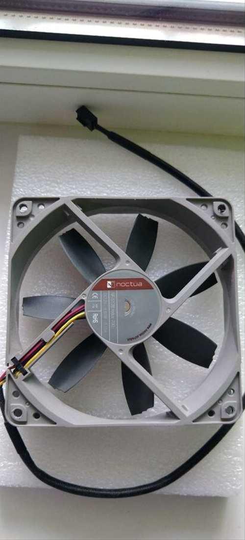 Корпусный вентилятор nf-s12b-redux-700 120x120 мм