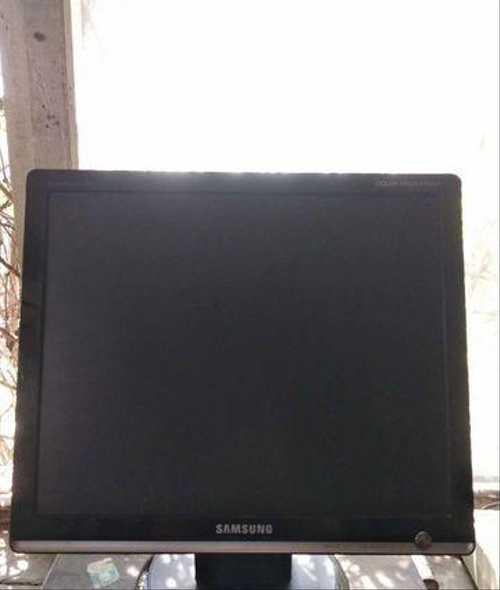 Монитор Samsung 19 sincmaster 931c