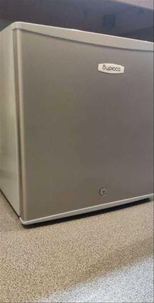 Холодильник Бирюса М50