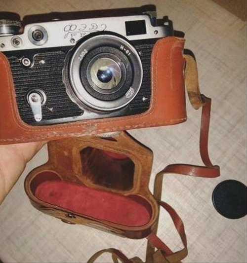 Плёночный фотоаппарат фэд 2 (СССР)