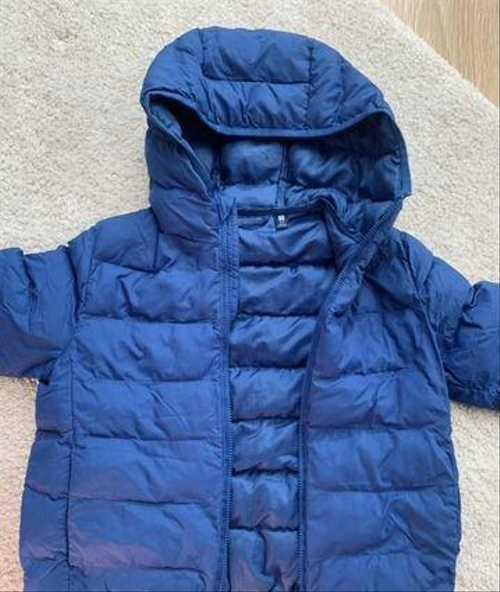 Легкая утепленная куртка Uniqlo (3-4 года)