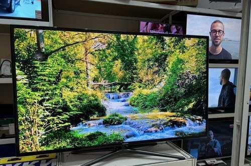 Телевизор с 3D 50" (127 см) Samsung UE50F6130AK
