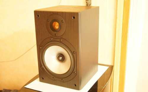 Акустическая система Monitor Audio MR1