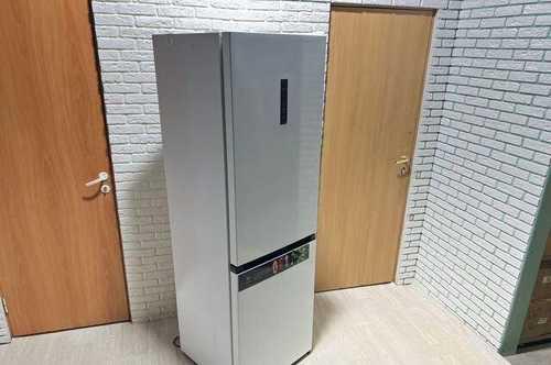 Отдельностоящий холодильник LEX RFS 203 NF WH