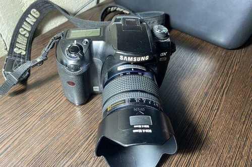 Зеркальный фотоаппарат Samsung