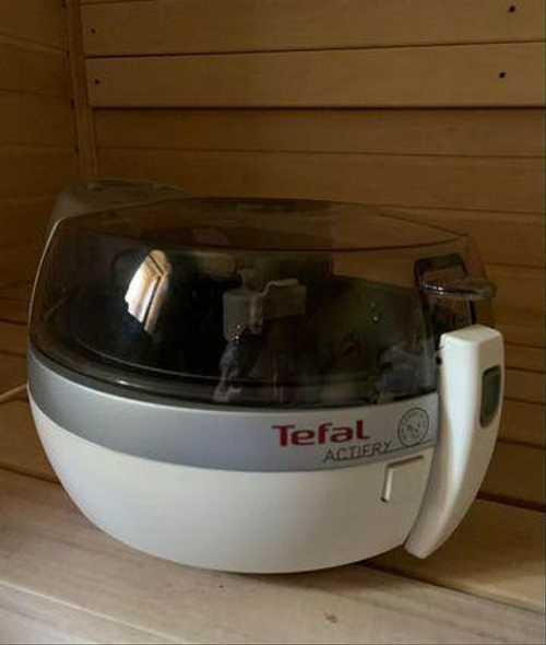 Аэрофритюрница Tefal FZ 7060 ActiFry Fritteuse