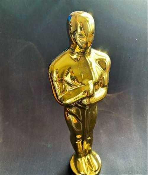 Фарфоровая статуэтка Оскар