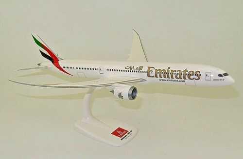 Модель самолёта Boeing 787 Emirates 1:200