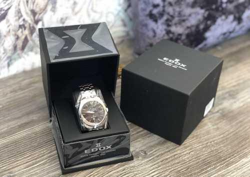 Новые часы с лунником Edox, Les Vauberts