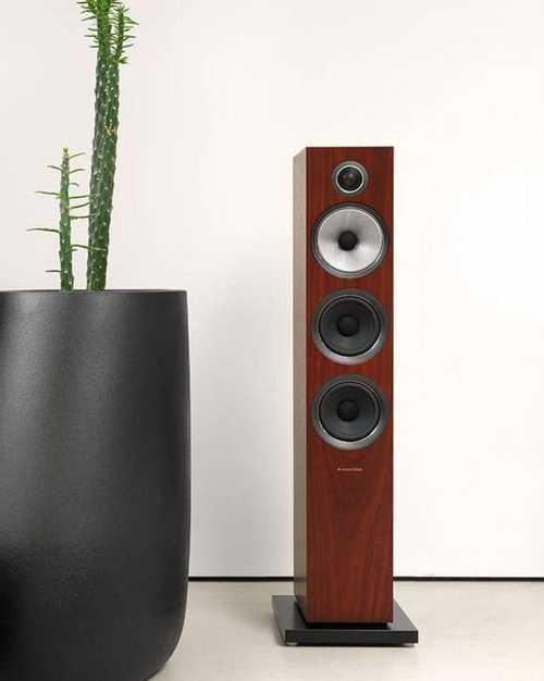 Акустика Bowers & Wilkins 704 S2 Rosenut, новая