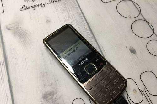 Телефон Nokia 6700с