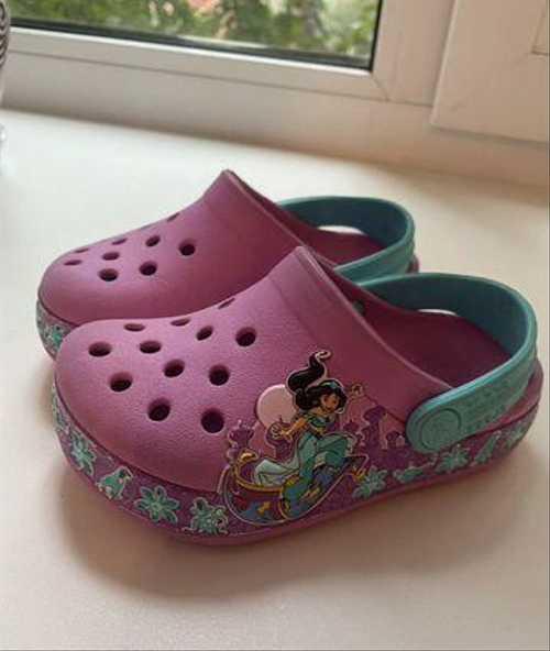 Crocs