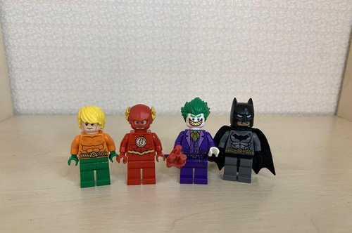 Lego DC minifigures