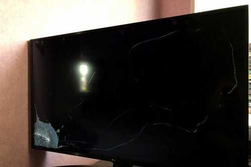 Разбитый телевизор LG 50um7450pla