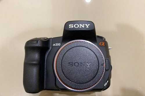 Зеркальный фотоаппарат Sony Alpha 200