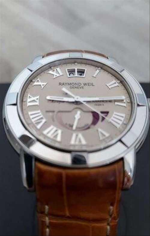 Нетривиальные Raymond Weil 2843-STC-00808