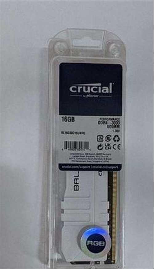 Модуль памяти Crucial Ballistix RGB - 16гб 3000