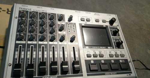 Roland VR-3 видеомикшер