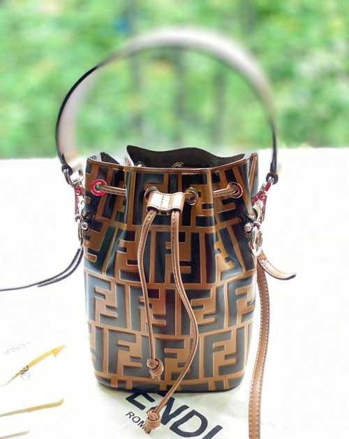 Сумка Fendi оригинал