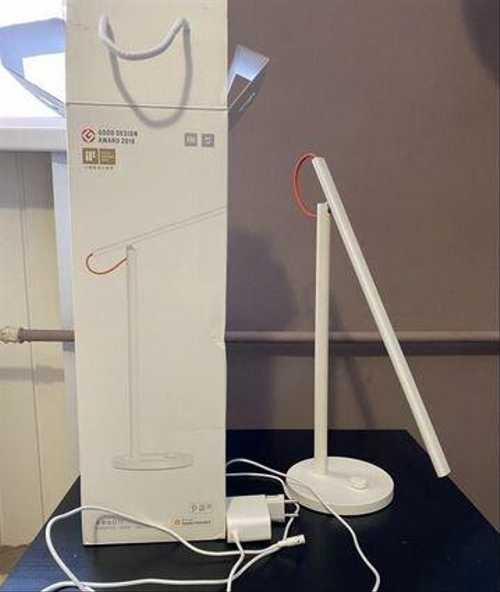 Настольная лампа Xiaomi Mi Smart LED Desk Lamp 1S