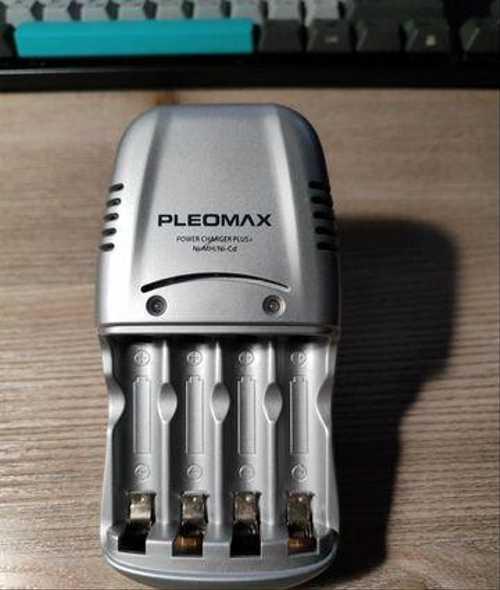 Зарядное устройство pleomax KN-T8203