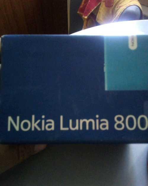 Смартфон Nokia Lumia 800