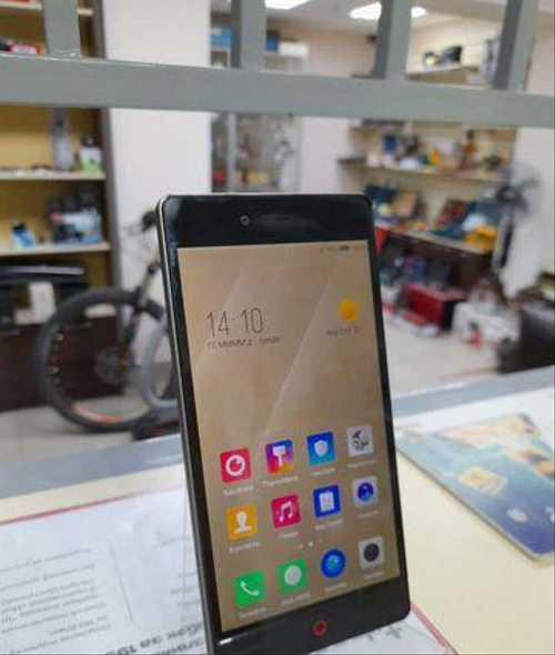 Телефон ZTE nubia z9 mini