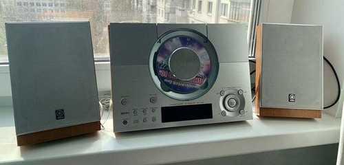 Ресивер Yamaha CRX-TS10 Natural Sound CD Receiver