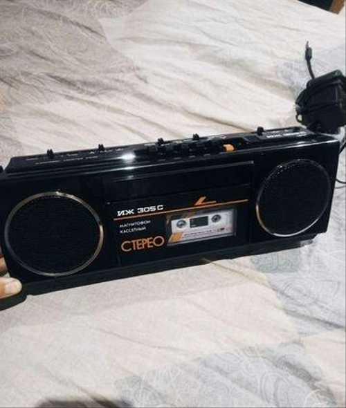Магнитофон кассетный стерео 1993 г иж М-305С