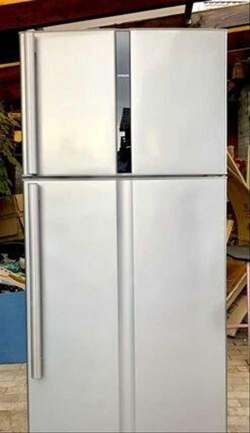 Холодильник Hitachi R-V 662 PU3