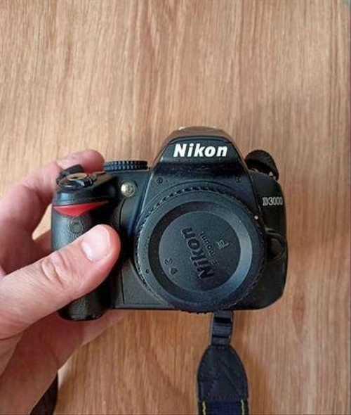 Nikon d3000 body