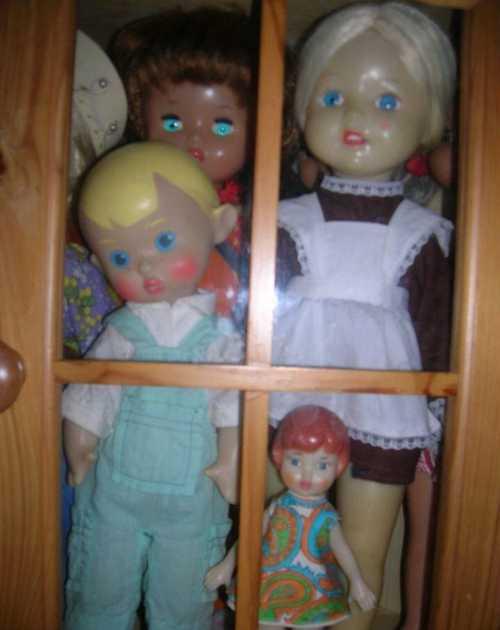 Двенадцать кукол СССР из коллекции