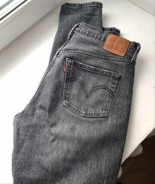 Женские джинсы Levis 501