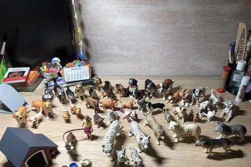 Schleich фигурки собак, волков и тигров