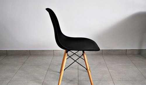 Eames стул