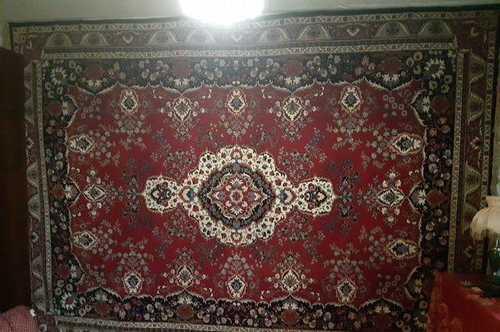 Авито ковры гдр. Ковер Herat ГДР. Ковёр ГДР Herat. 2.50 3.50. Ковер Herat медальон. Ковер Herat ГДР cena.