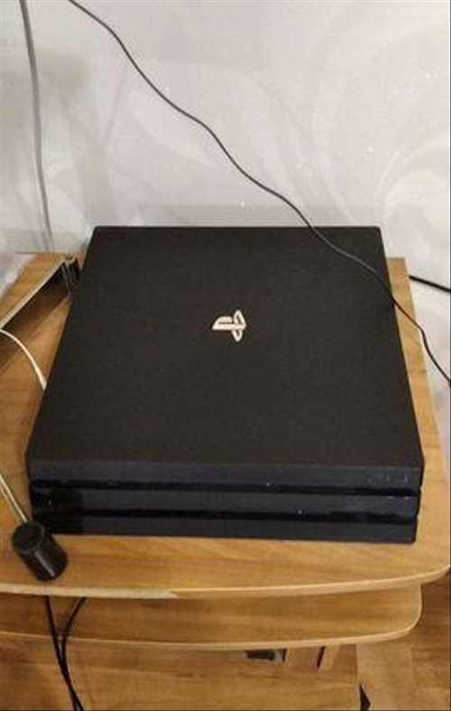 Продам playstation 4 pro 1tb